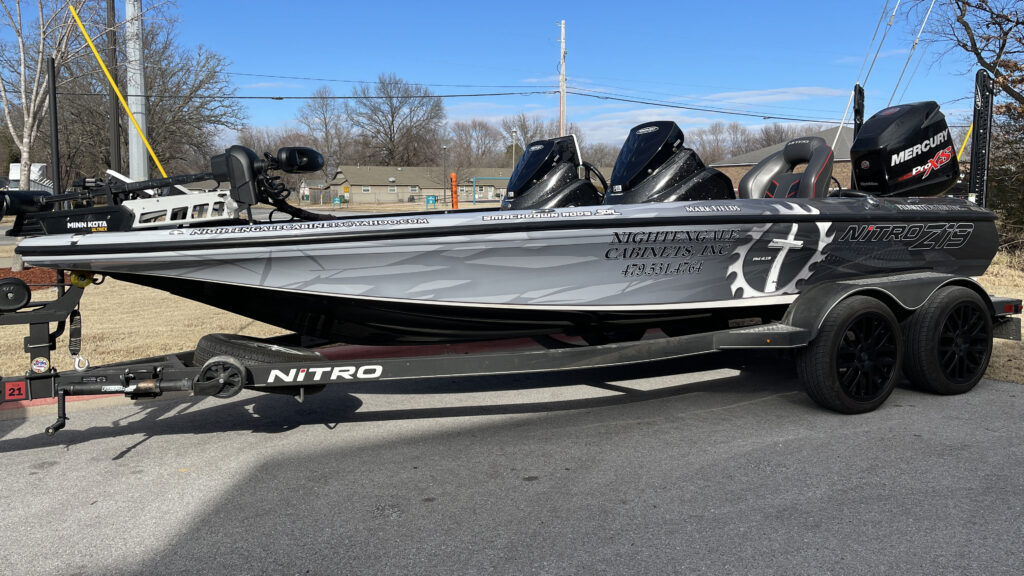 Nitro Z19 Boat Wrap - Raptor Wrap & Sign